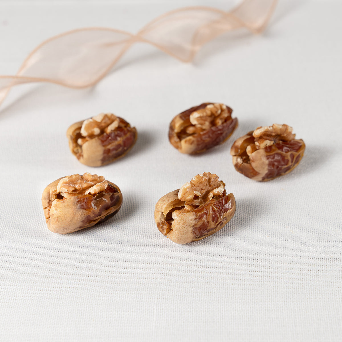 Segai with walnut – Etmar